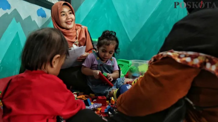 Pemeriksaan Kesehatan Balita di RPTRA Rorotan Indah - poskota.co.id