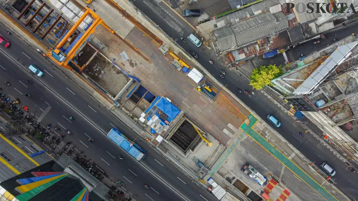 Foto Udara Progres Terkini Proyek MRT Jakarta Fase 2 - poskota.co.id