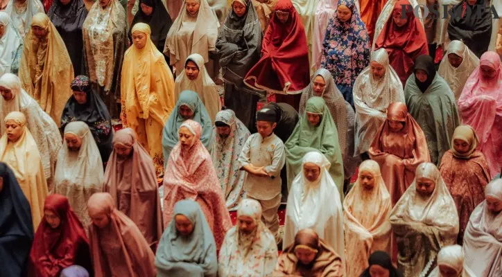 Ribuan Jemaah Padati Masjid Istiqlal Saat Tarawih Pertama - poskota.co.id Ribuan Jemaah Padati Masjid Istiqlal Saat Tarawih Pertama - poskota.co.id