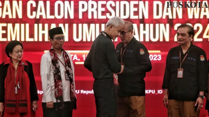 Ganjar-Mahfud Resmi Daftar Capres-Cawapres ke KPU - poskota.co.id