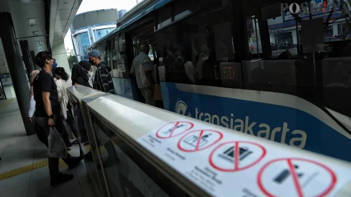 Melihat Wajah Baru Halte Senen Sentral Kembali Beroperasi - poskota.co.id